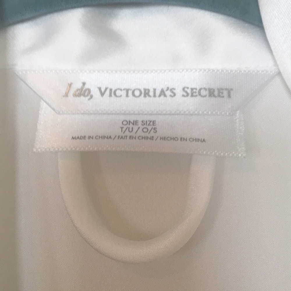 Victoria’s Secret Bridal Collection Robe - Gem